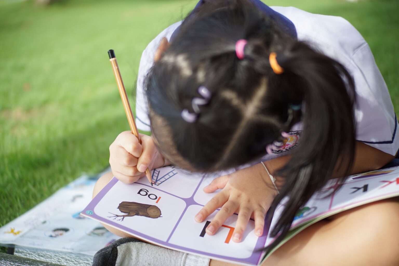 How to Teach a Child with Autism to Read | Binigames Blog